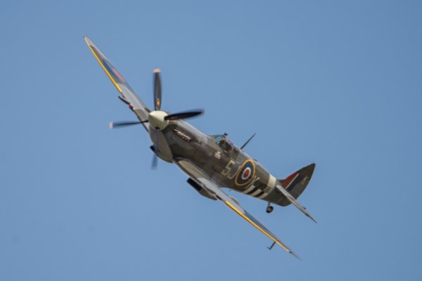 Flying Experiences | Flying Lessons | UK